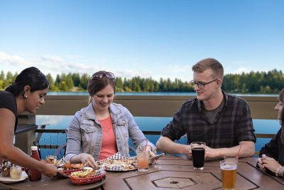 Riviera Lakeshore Restaurant – Riviera Community Club